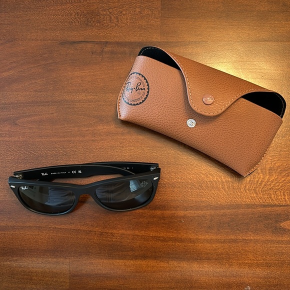 Ray-Ban | Accessories | Rayban Matte Black Wayfarer | Poshmark